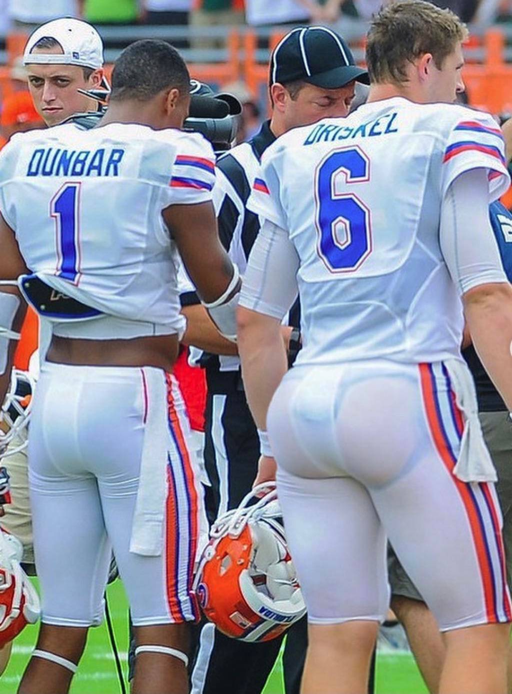 Thicc ass Jock | Scrolller