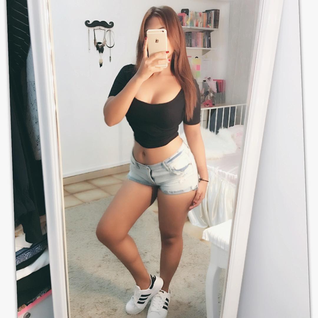 Thick Asian Chick | Scrolller