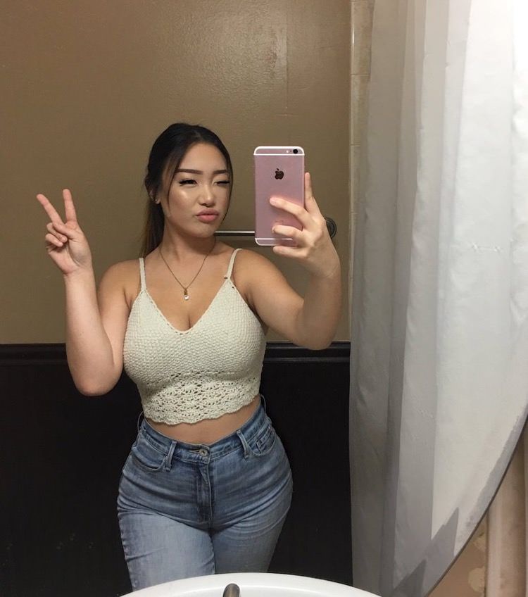 Thick Filipino mami | Scrolller