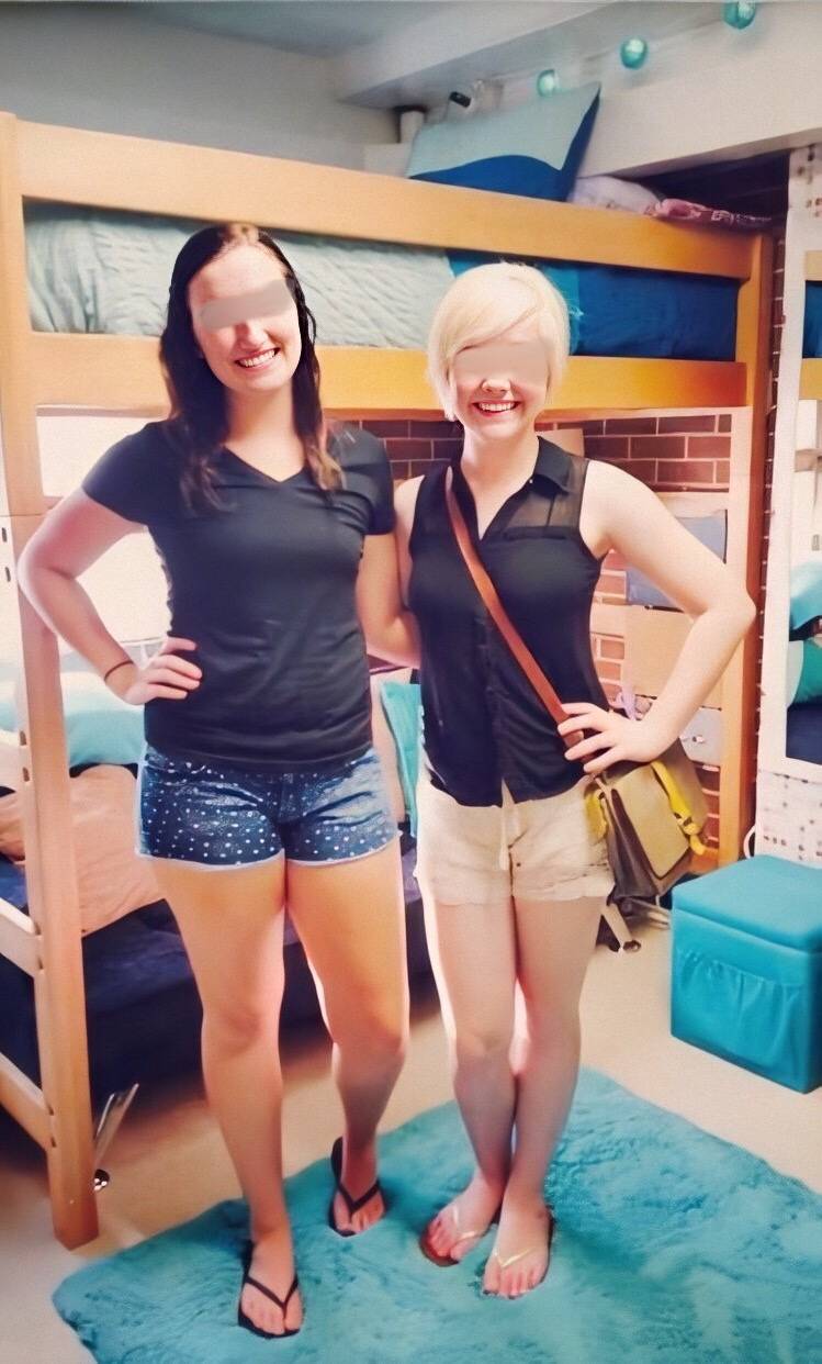 THICK thighs in college dorm room! | Scrolller