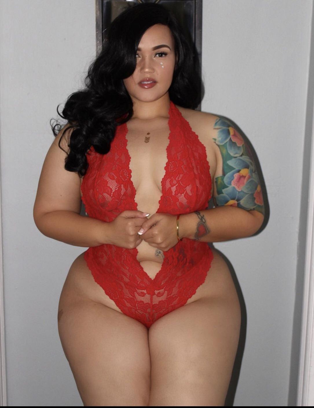 Thigh game crazy | Scrolller