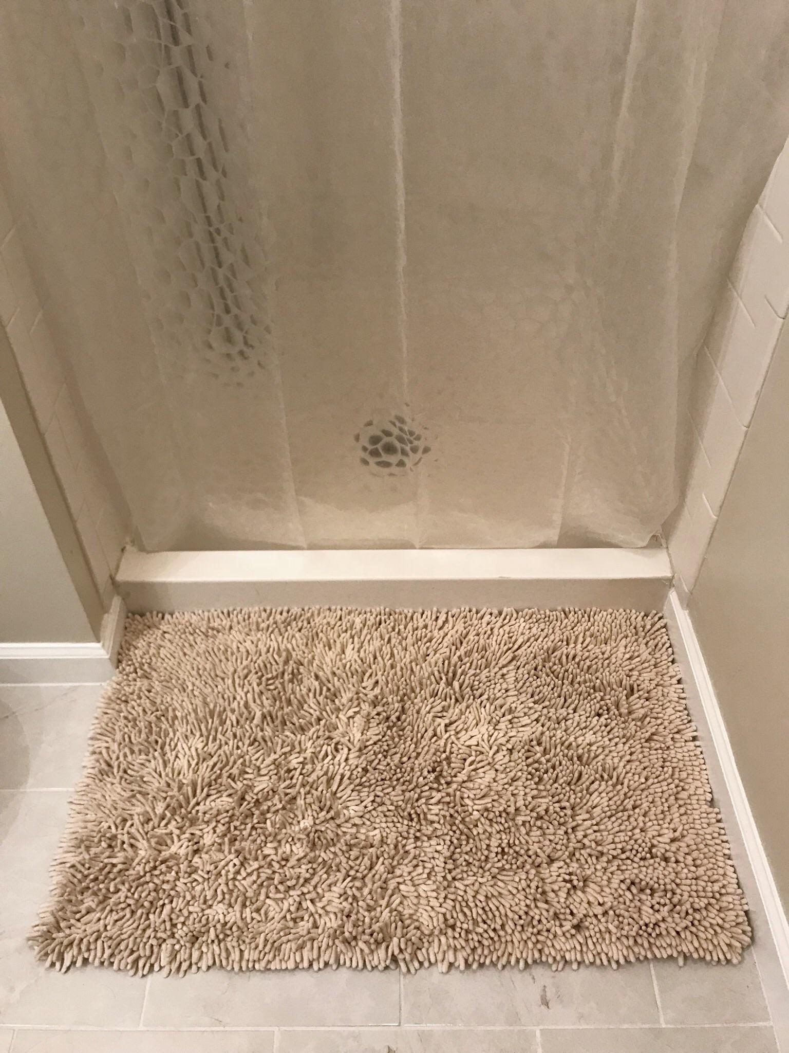 This bath mat/shower combo. | Scrolller