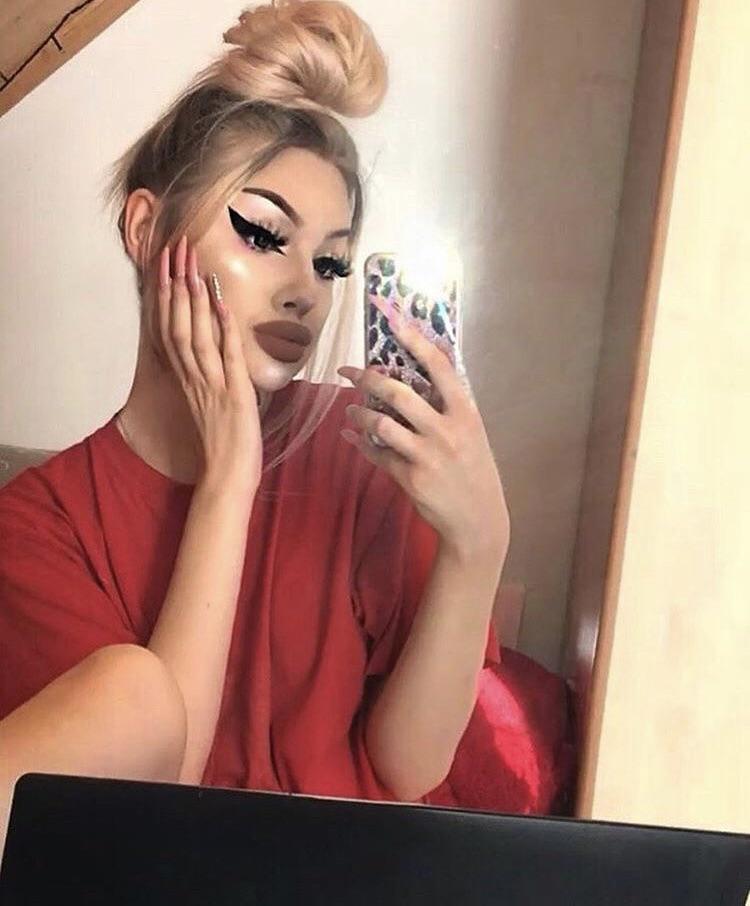 i really love this makeup🔥so dramatic🤪 | Scrolller