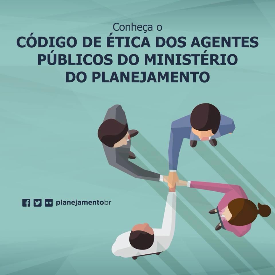 This questionable "hands in" shape. | Scrolller