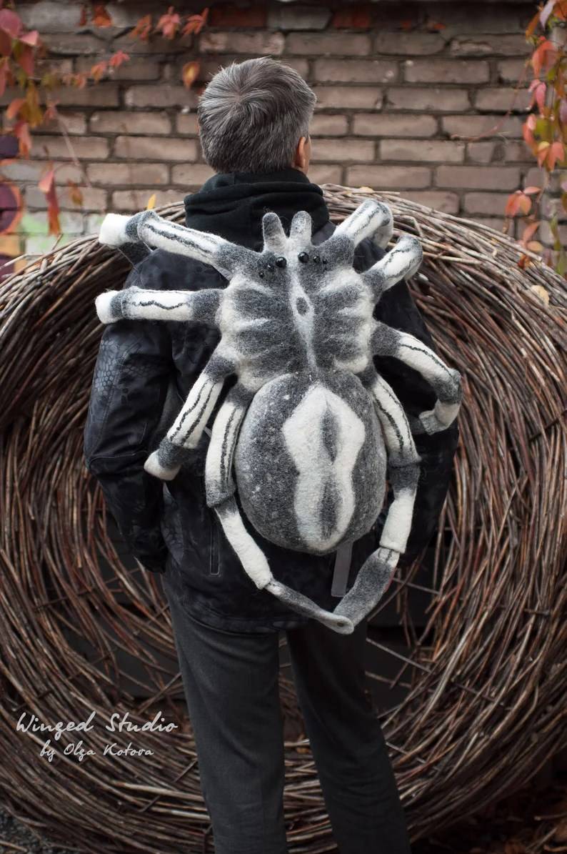 A creepy spider backpack | Scrolller