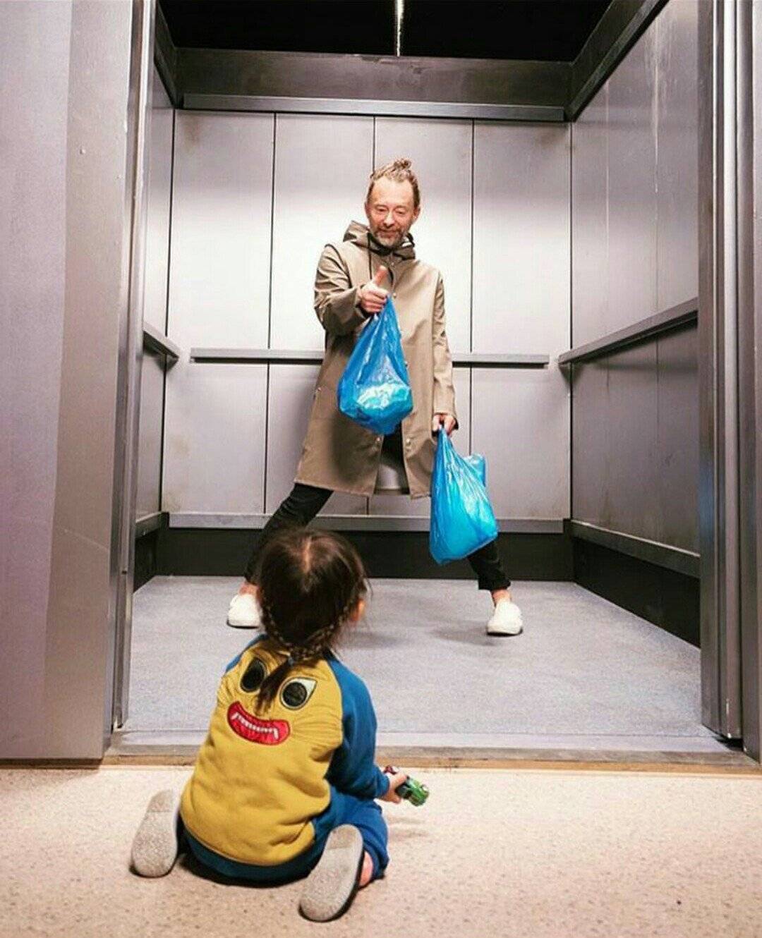 Thom Yorke - Lift | Behind the Scenes | Scrolller