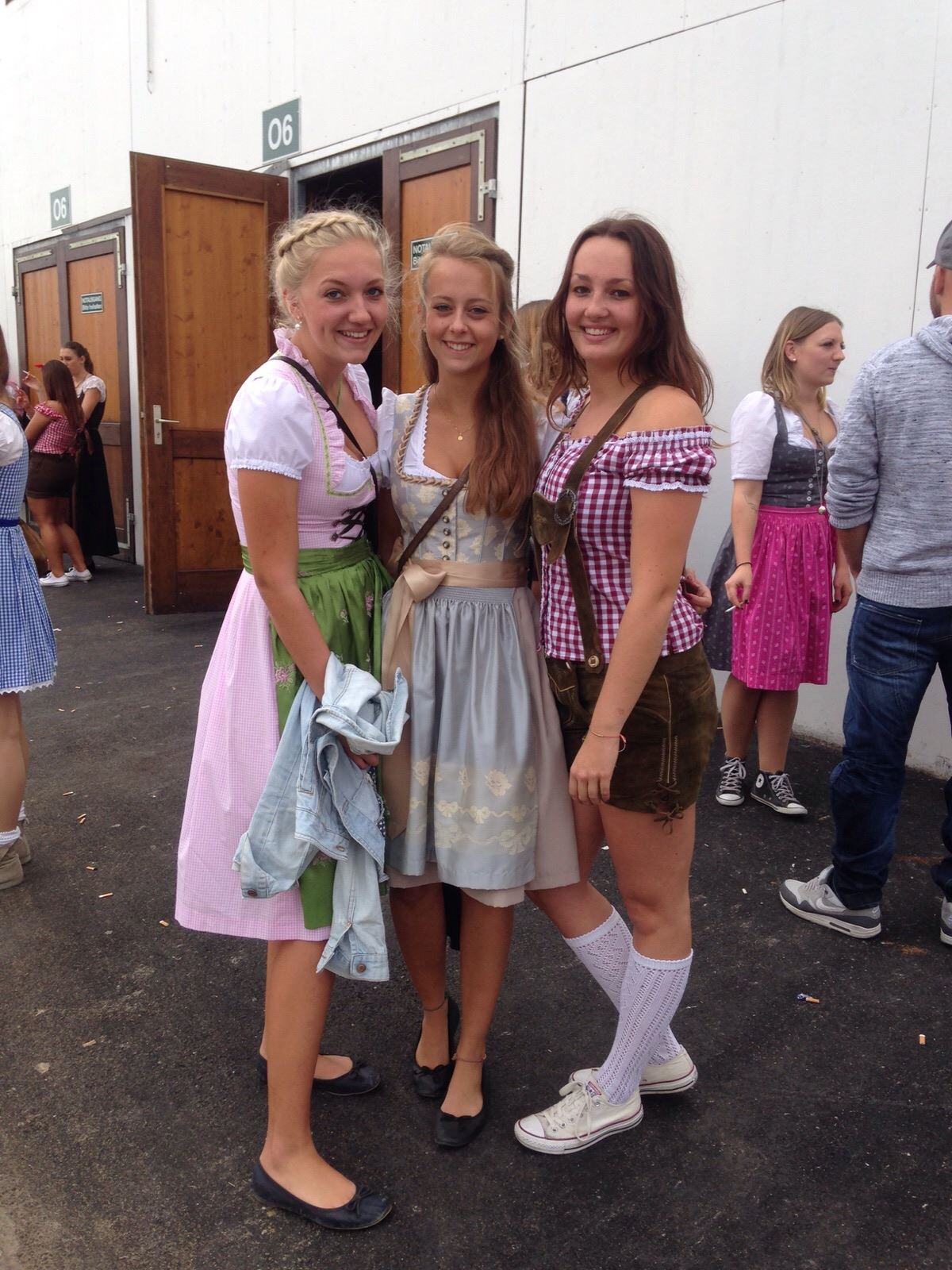 Three friends | Scrolller