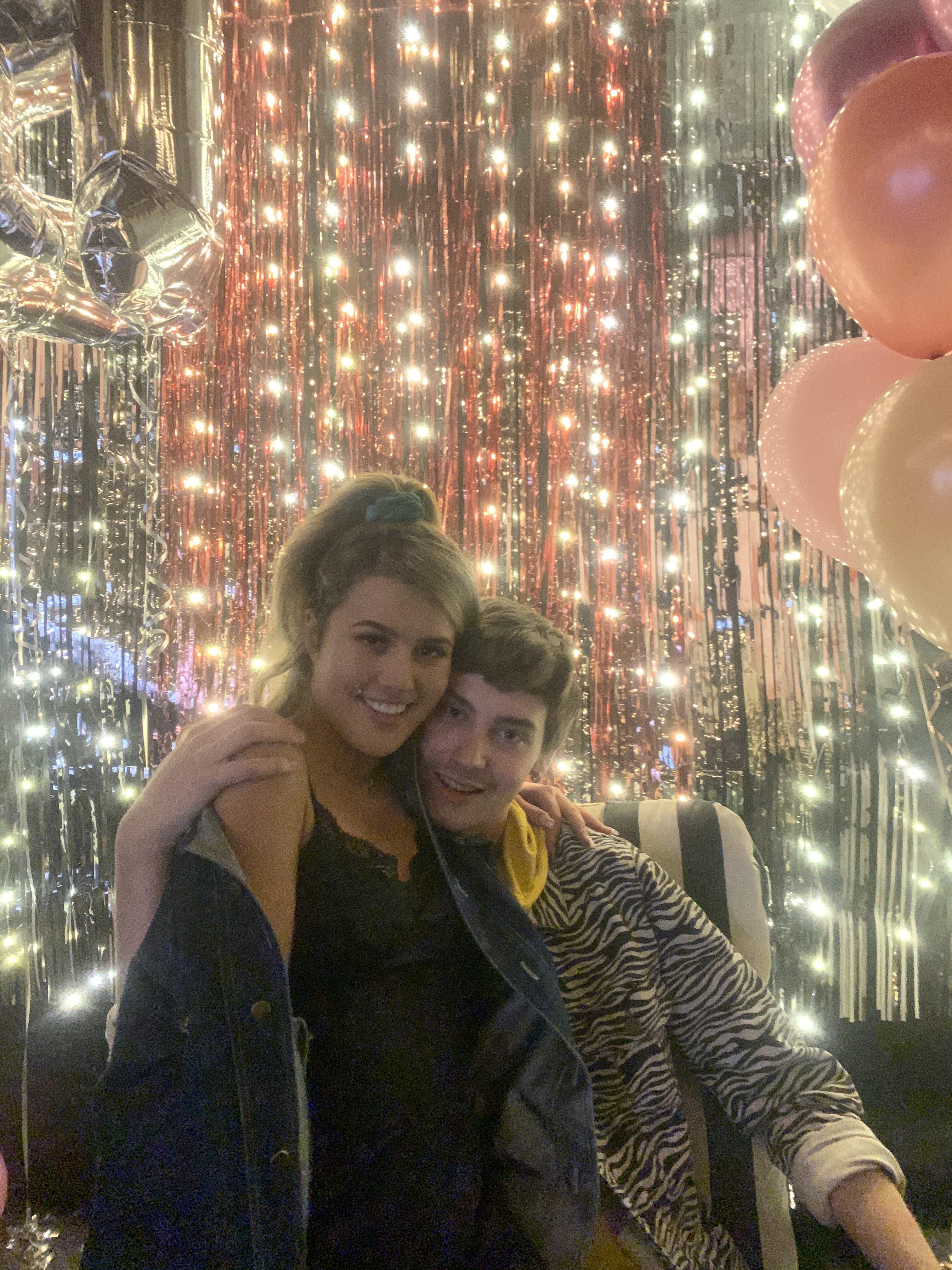 Threesome? | Scrolller