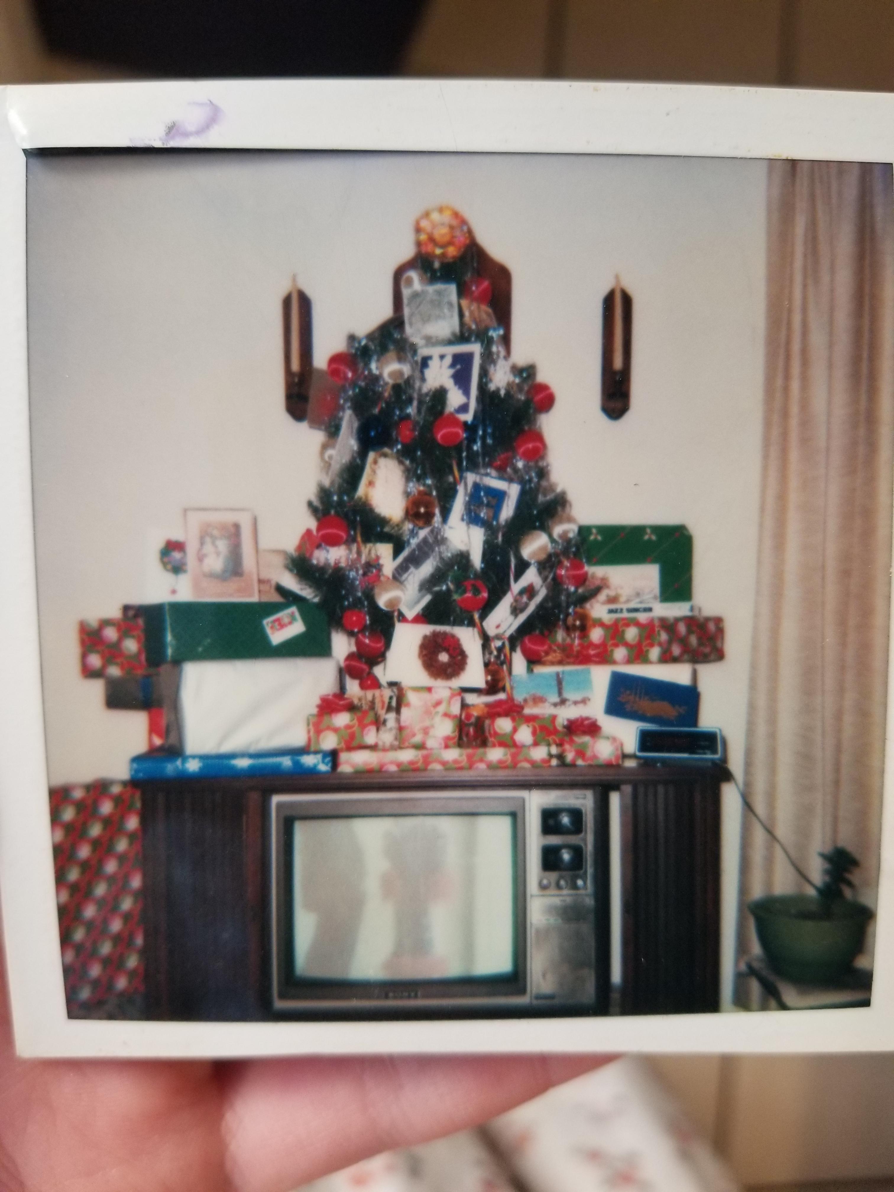 Throwback Christmas circa 1990 | Scrolller