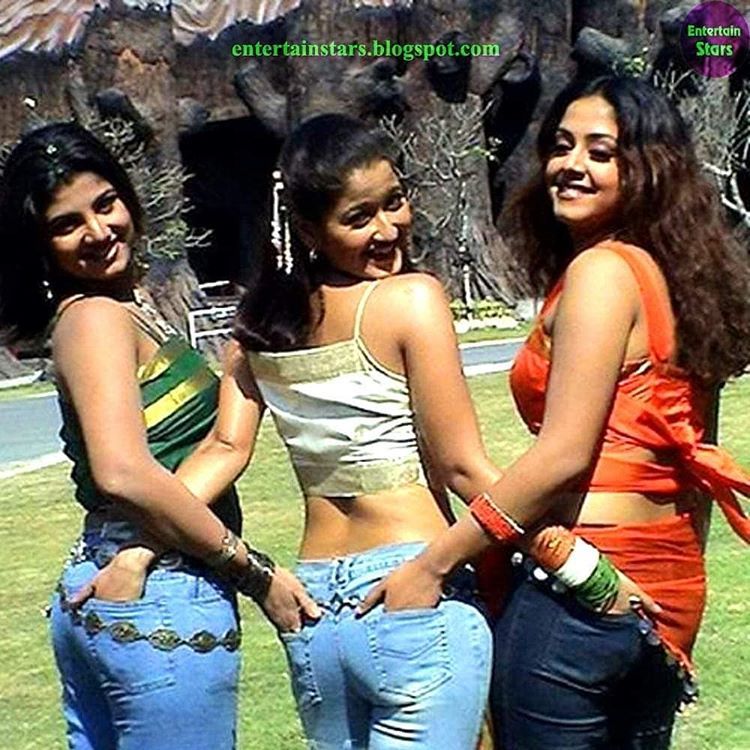 Throwback Heroines feeling each other: RAMBA, LAILA, JYOTHIKA | Scrolller