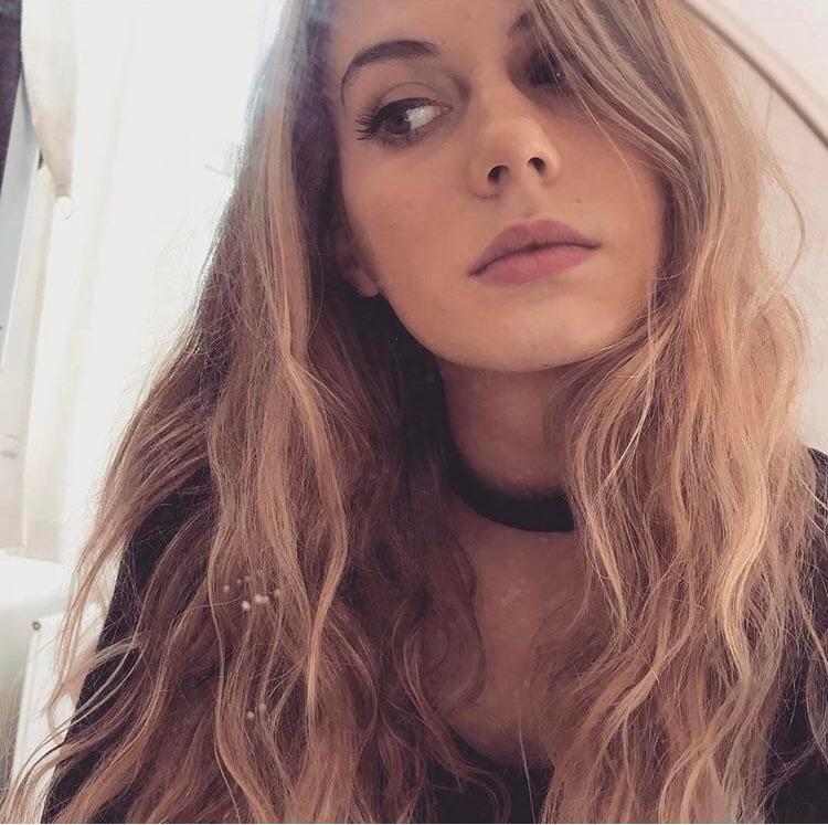 Throwback selfie 💚 | Scrolller