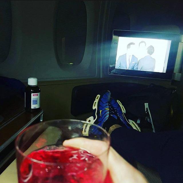 Throwback to sippin in first class back in 2017 | Scrolller