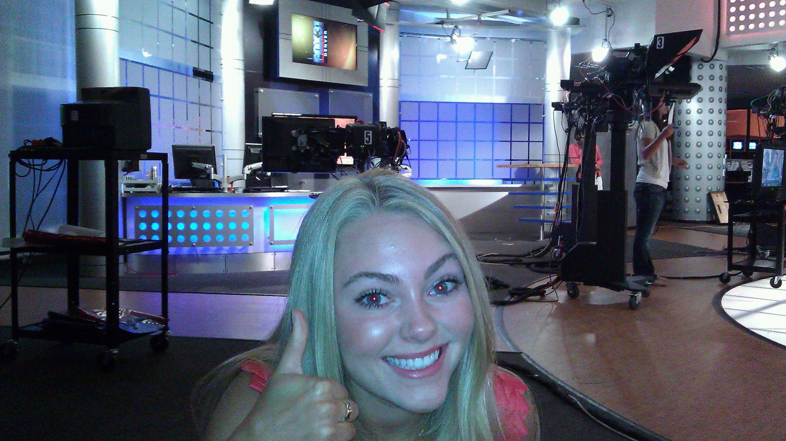 Thumbs up | Scrolller