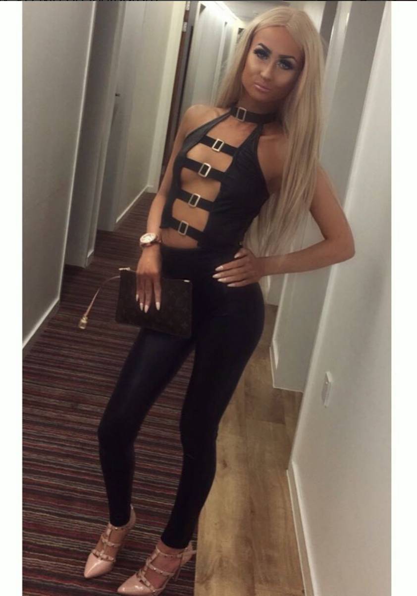 Tight Chav slut | Scrolller