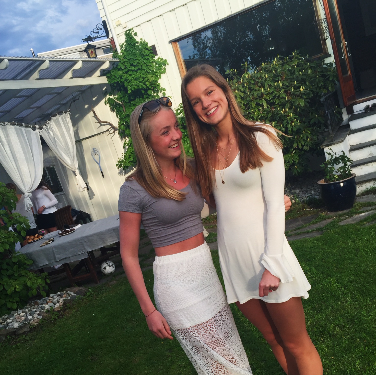 Tight Girls Whod You Undress [2] Scrolller
