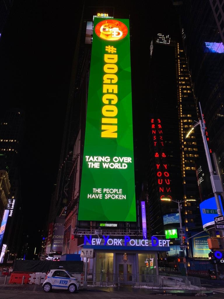 TIMES SQUARE! | Scrolller