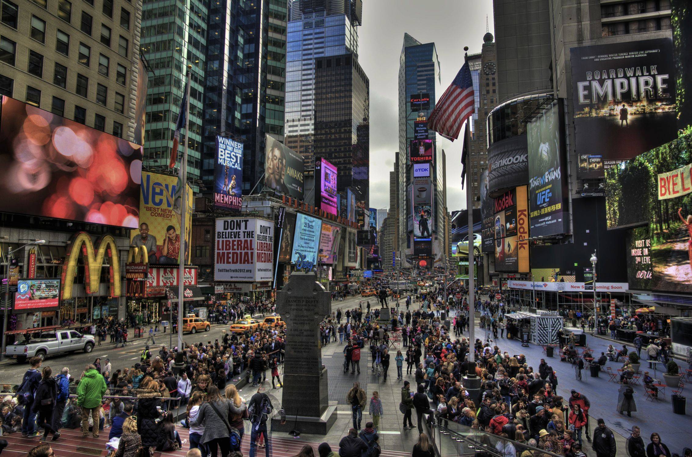 Times Square | Scrolller