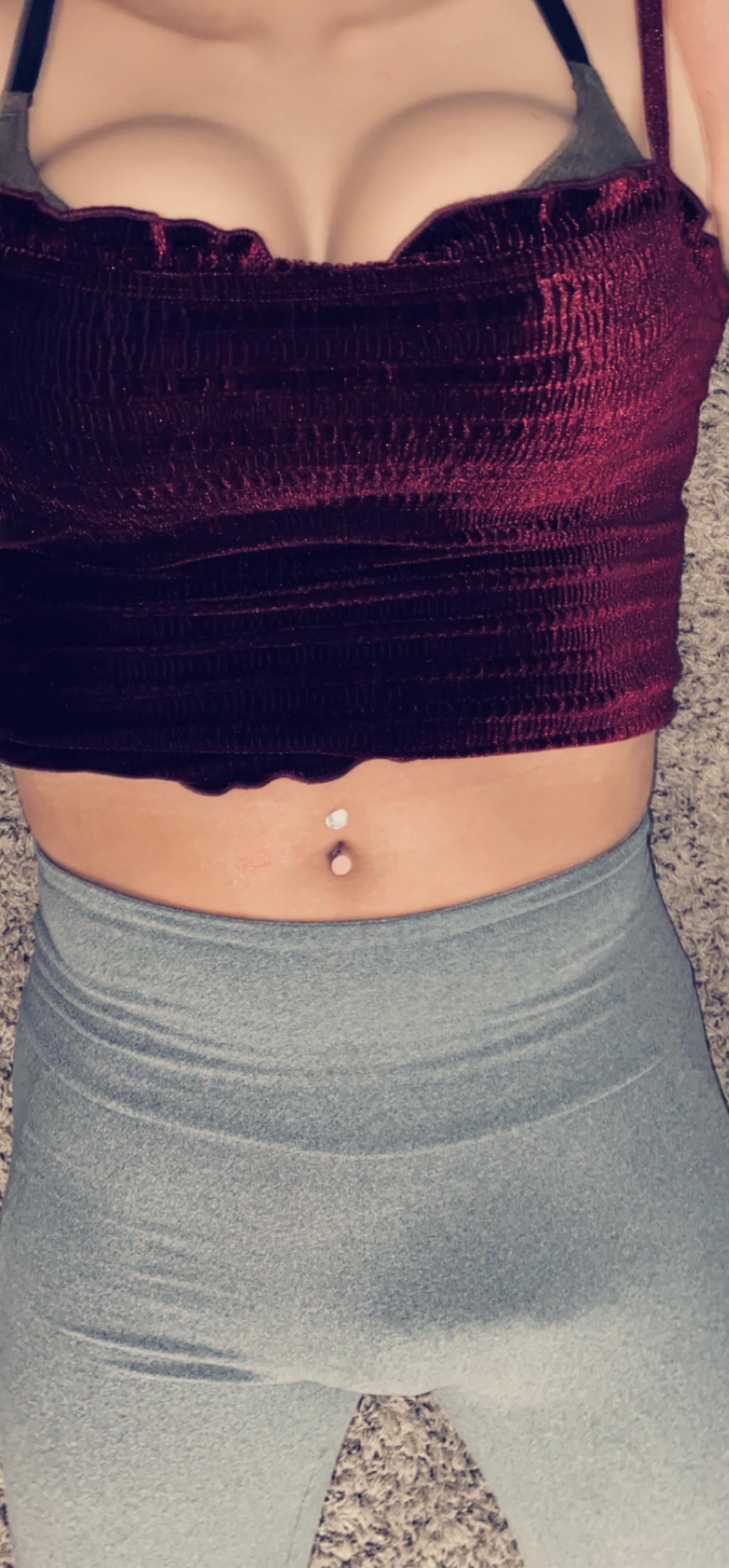 Tiny bulge..... | Scrolller