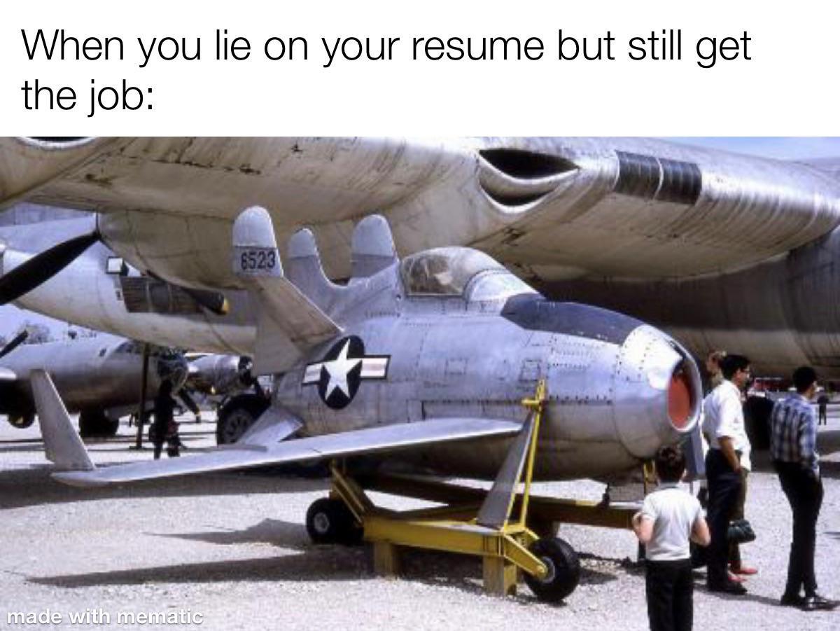 Tiny jet | Scrolller