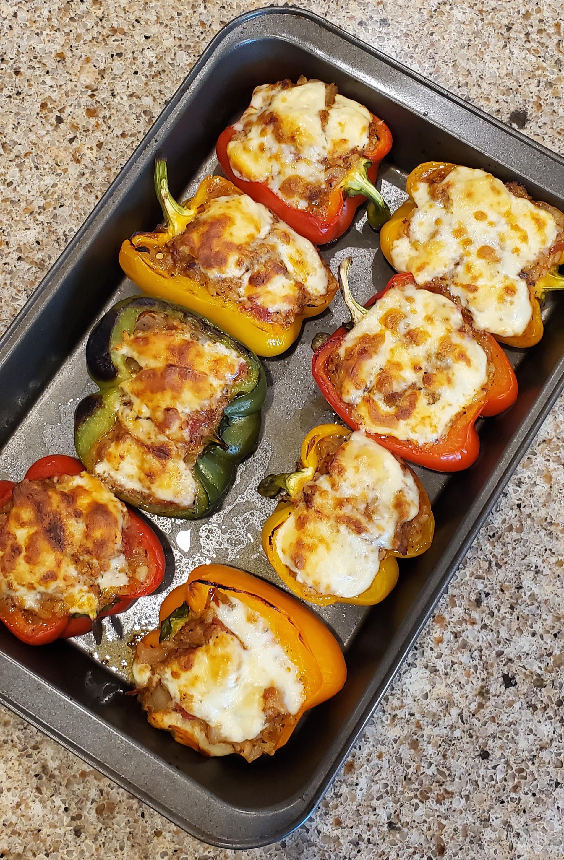 Today I ate stuffed bell pepper that I made for the first time! | Scrolller