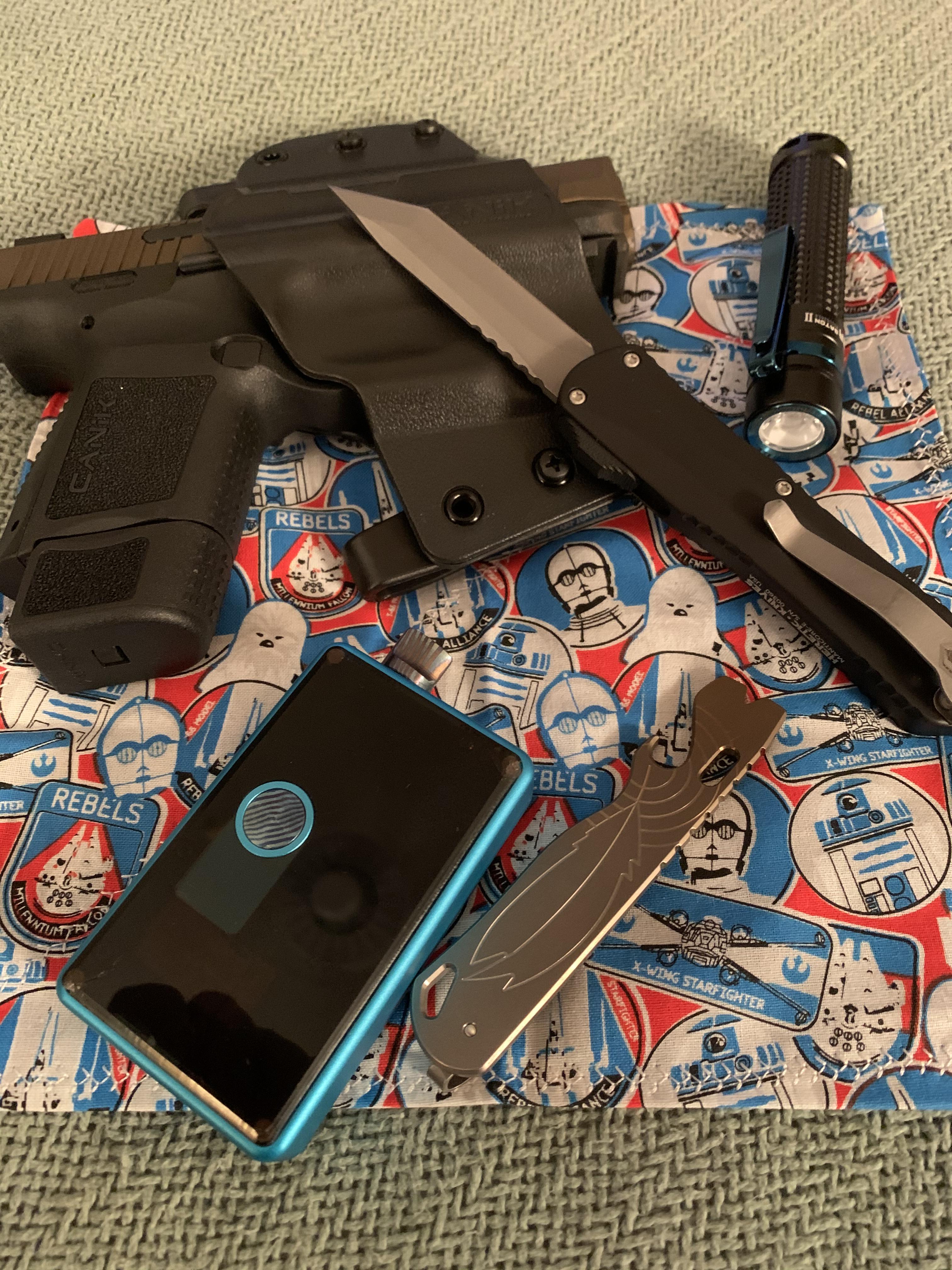 Today’s pocket dump | Scrolller