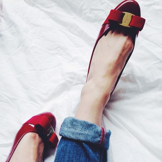 Toe cleavage | Scrolller