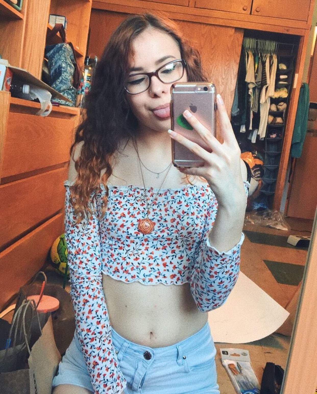 Tongue and tummy | Scrolller