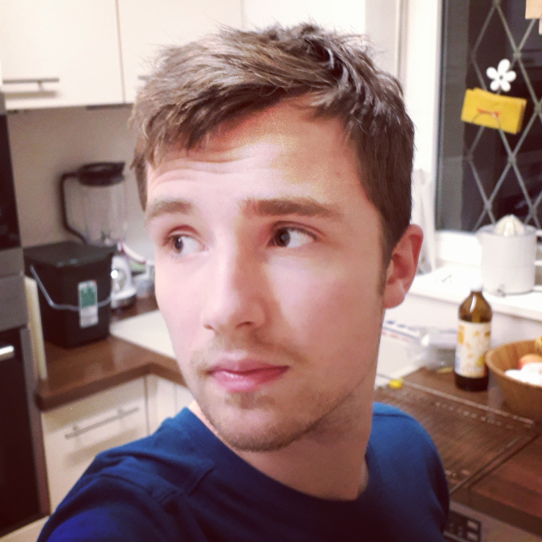 Standing in the kitchen, preparing some scrambled eggs 👨‍🍳 | Scrolller