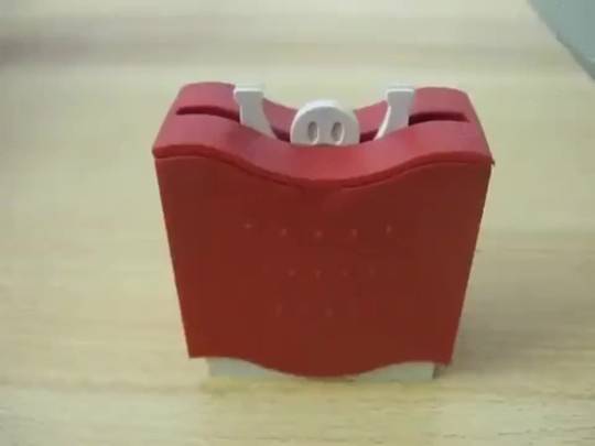 Toothpick dispenser | Scrolller