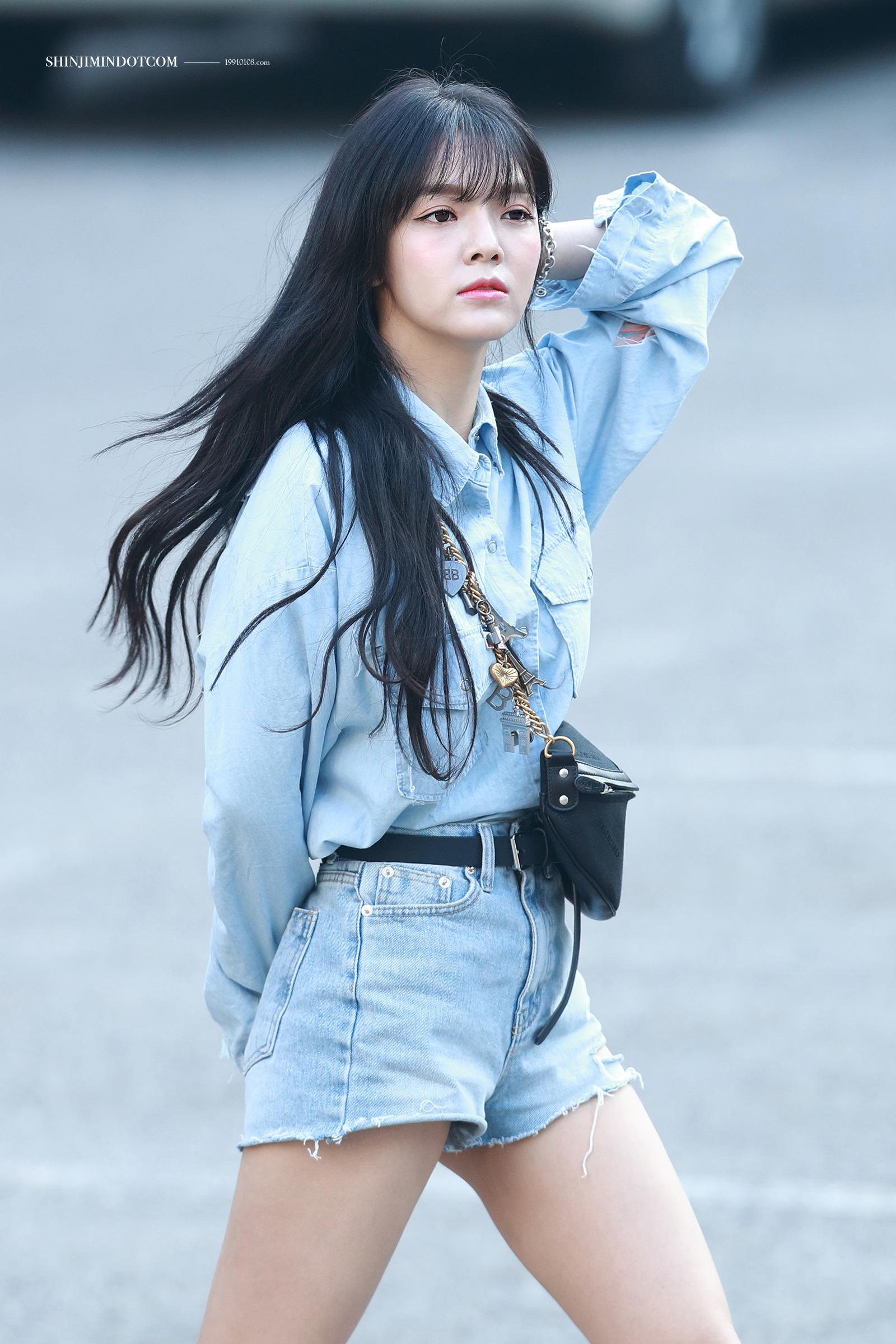 Top Madam looking glorious | Scrolller