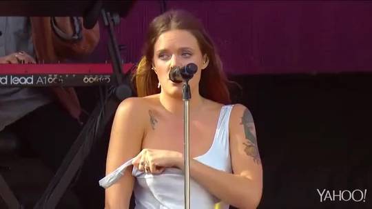 Tove Lo | Scrolller