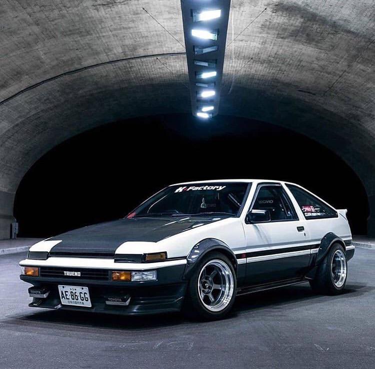 Toyota AE86 | Scrolller