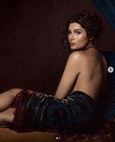 Trace Lysette for Ebby | Scrolller