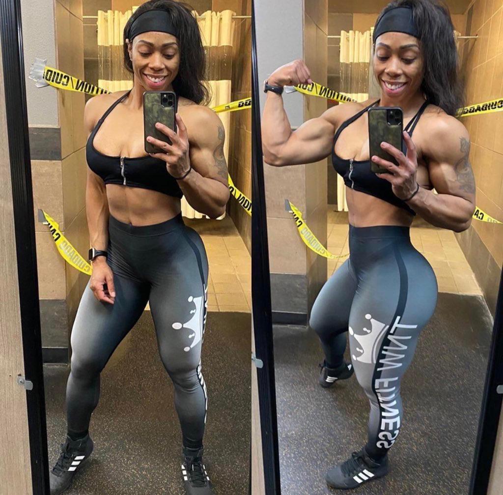 Tracy Williams | Scrolller