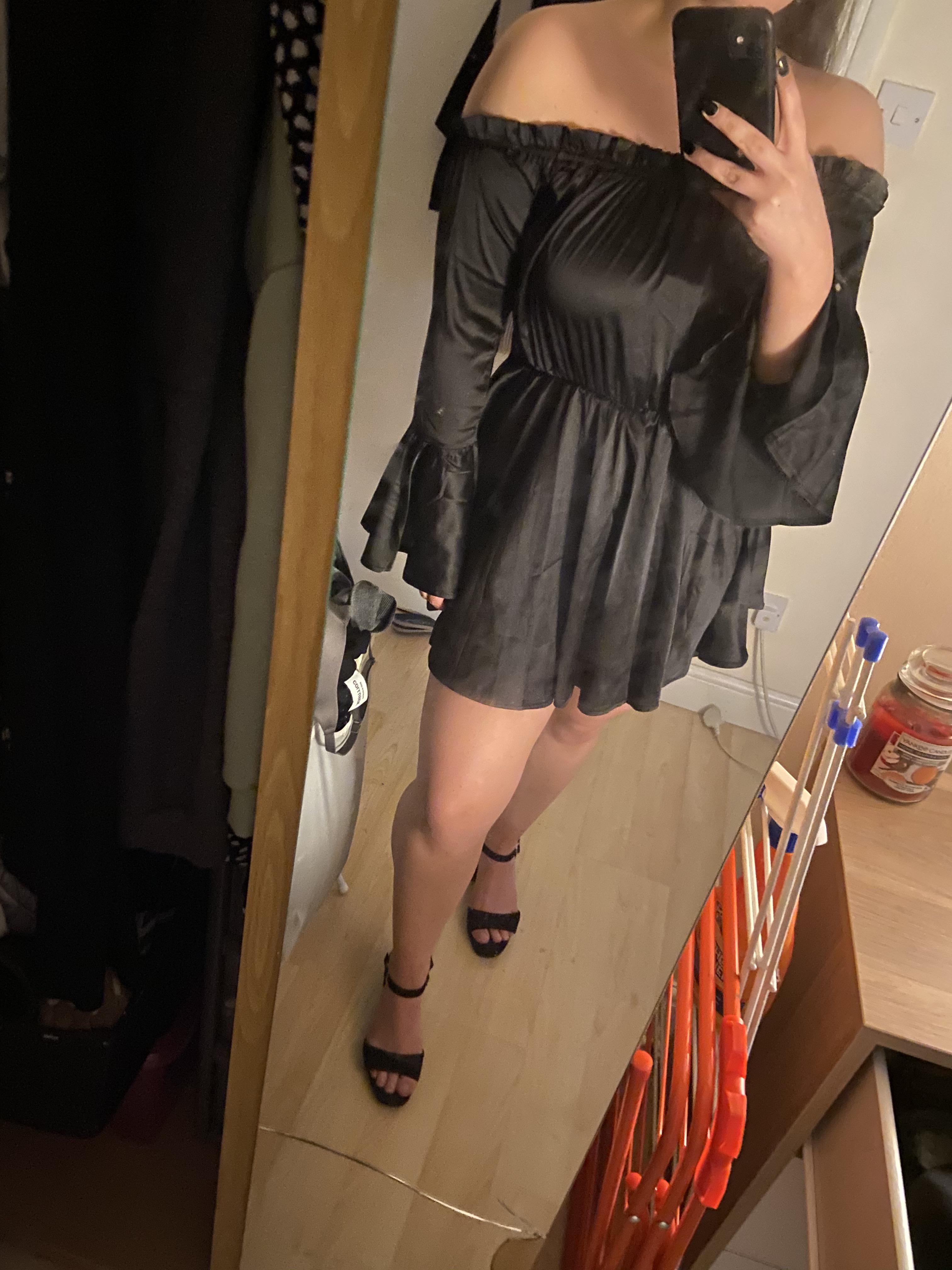 Trading 22 GF on Telegram, @CC1722 with a sample | Scrolller