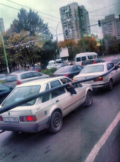 Transporting a Pipe (x-post de pe r/funny) | Scrolller