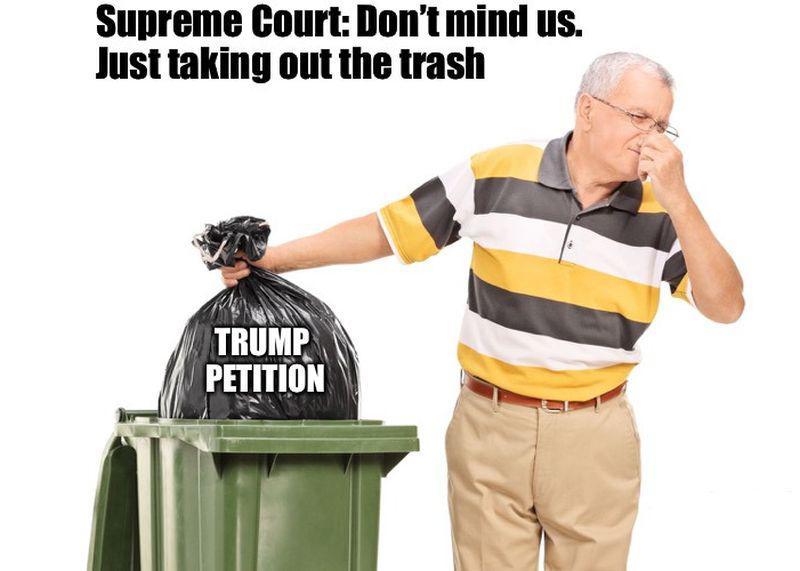 Trash day in DC.. | Scrolller