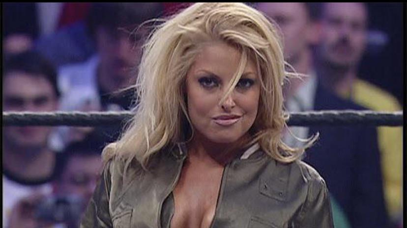Trish Stratus💦💦🤤 | Scrolller
