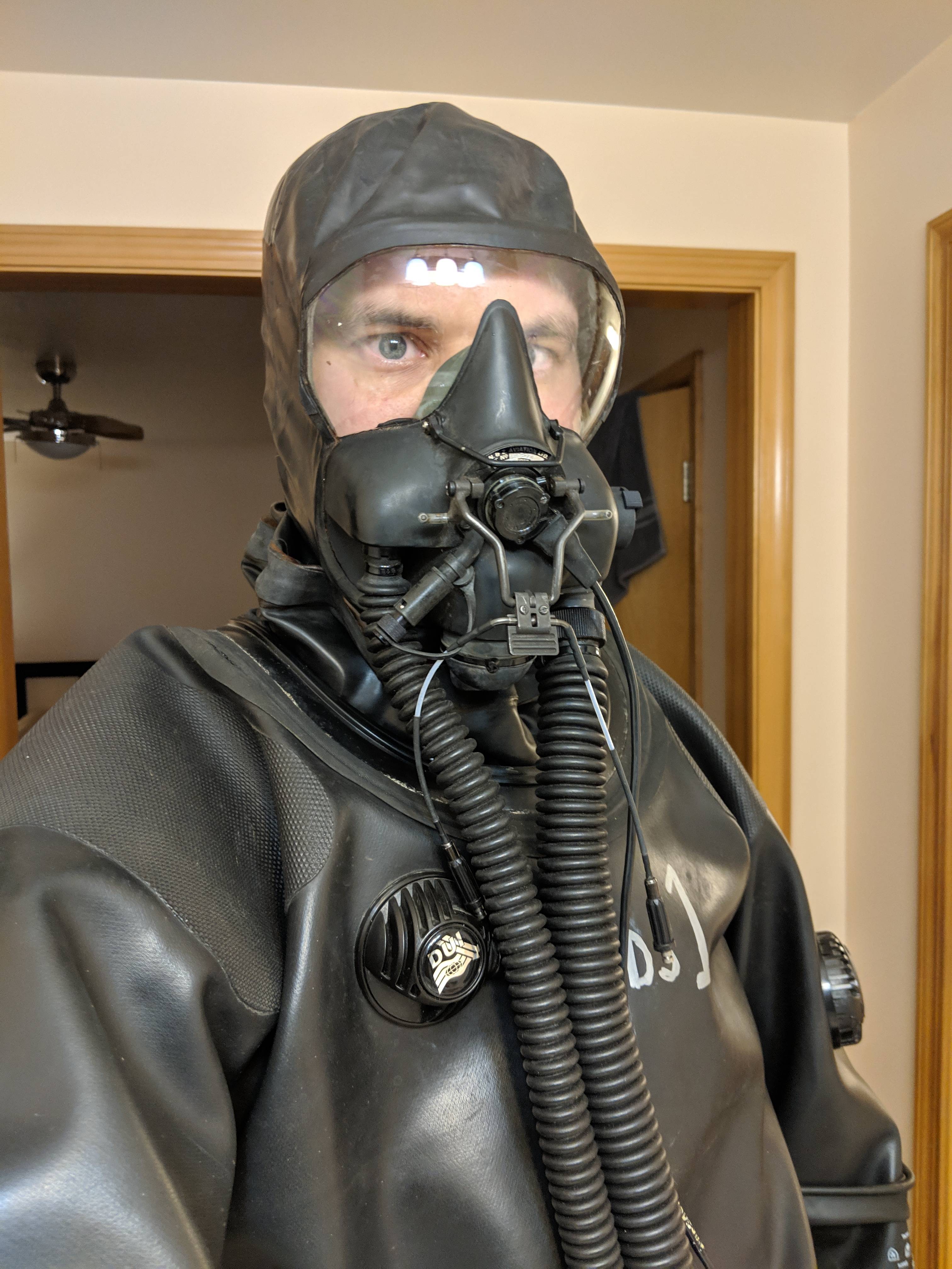 Tubes [OC] | Scrolller