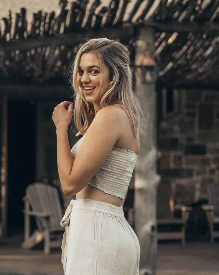 Turning around | Scrolller