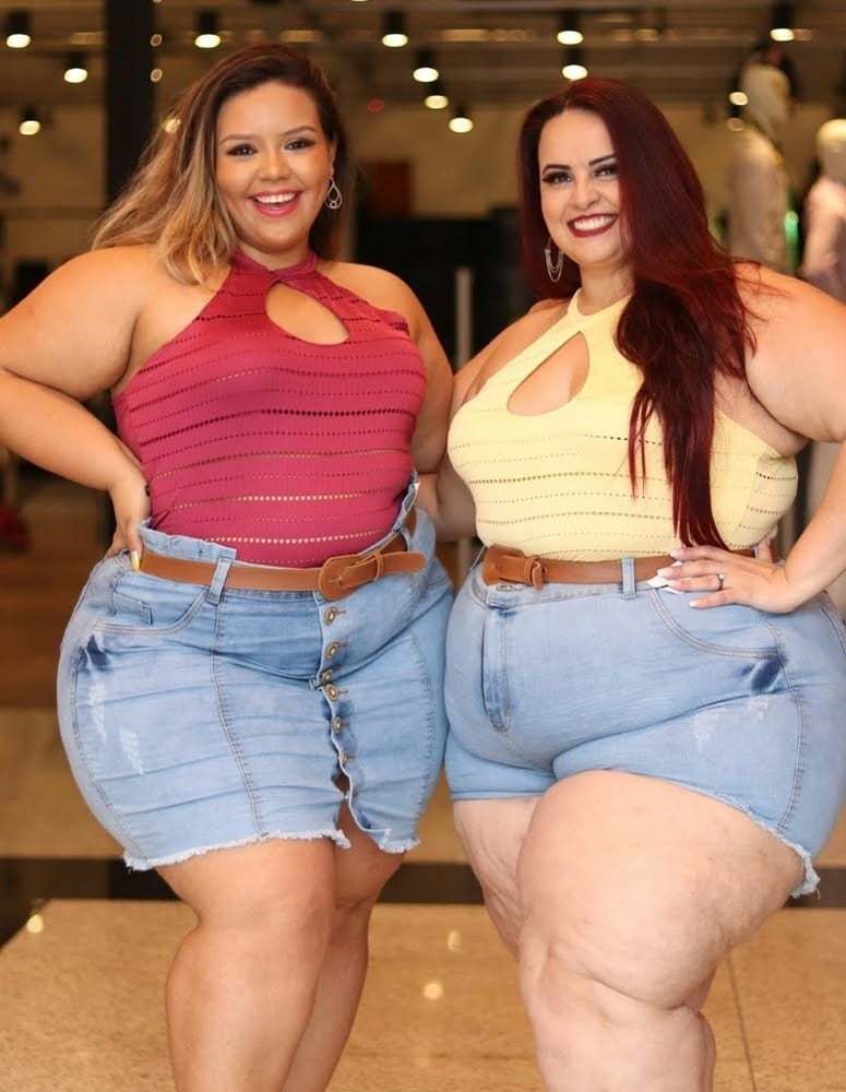Two Big Beauties Stuffed Into Denim Scrolller