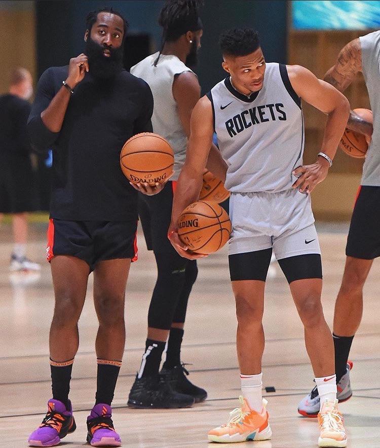 Two of Amerika’z Most Wanted | Scrolller