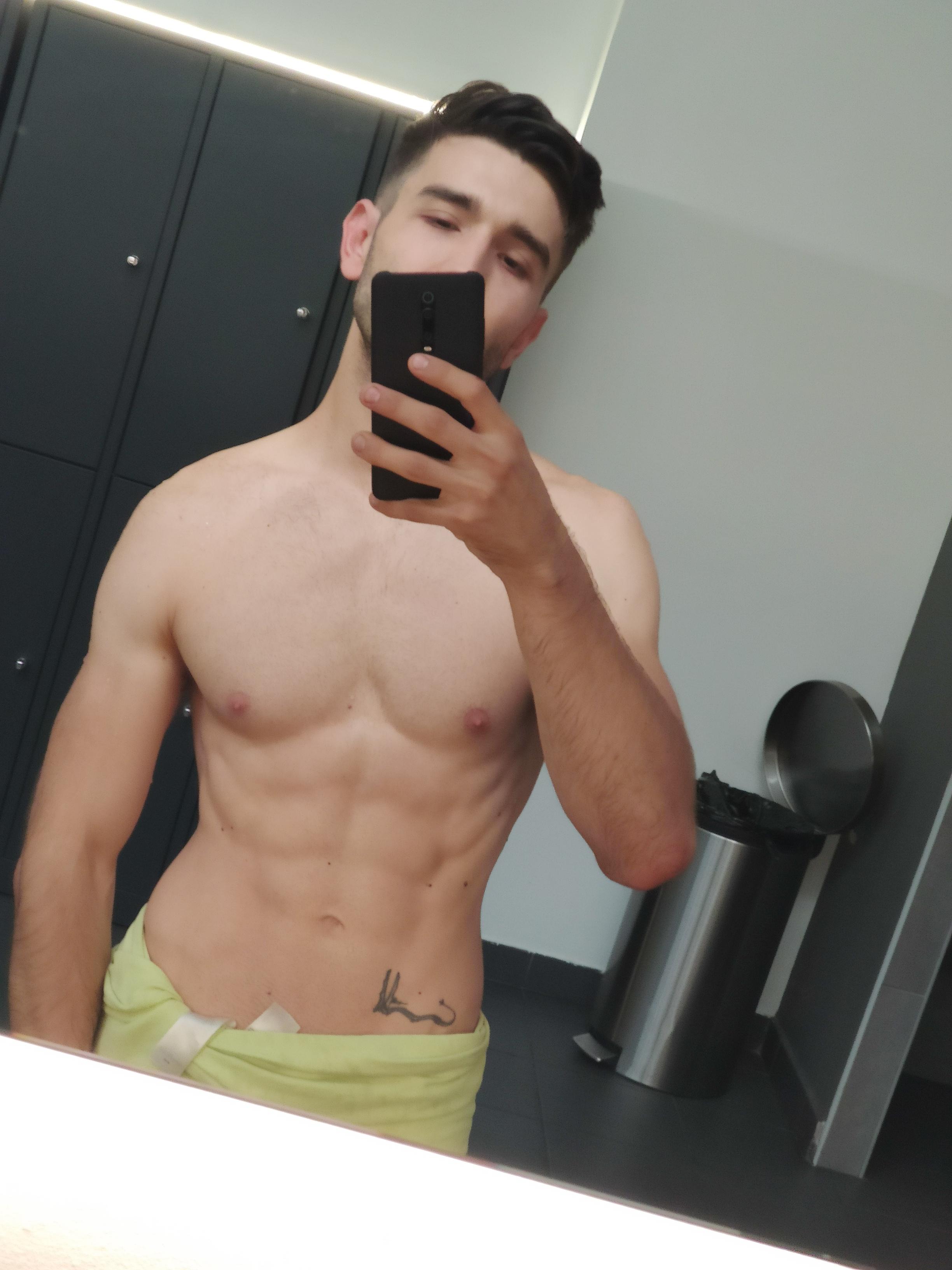 Twunk enough? | Scrolller