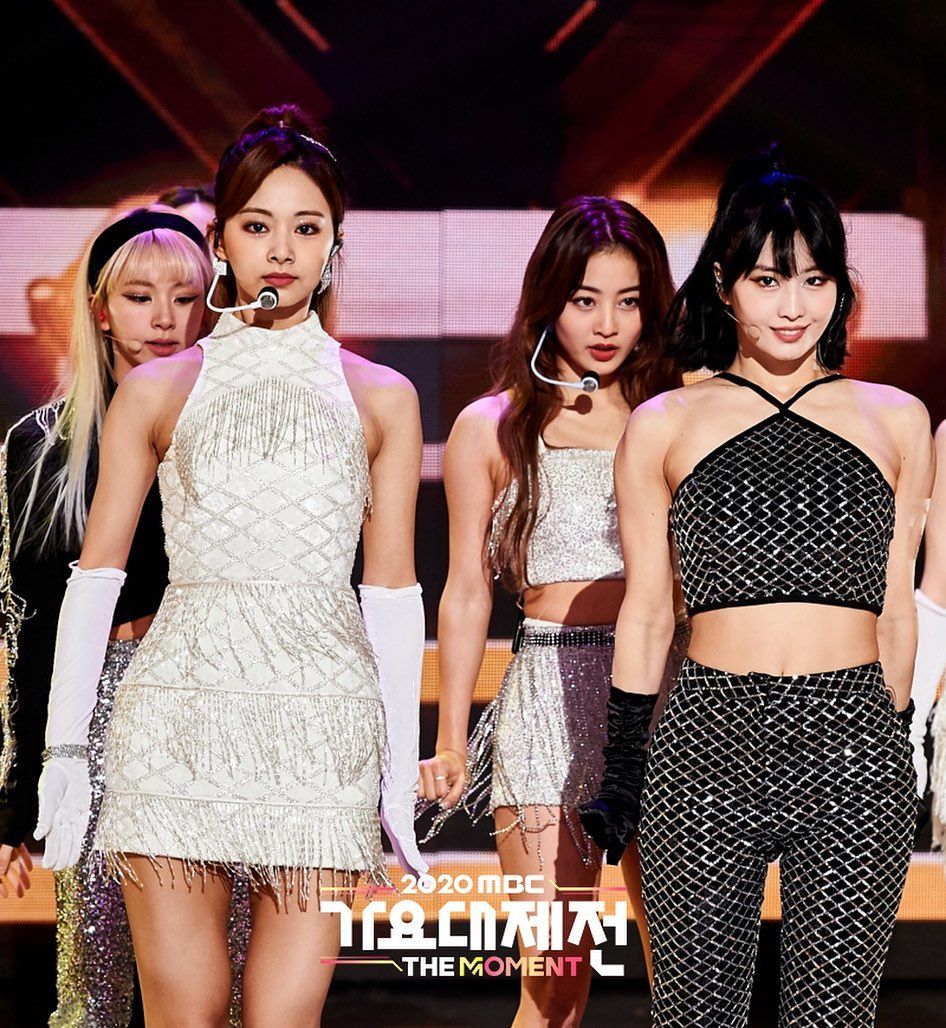 Tzuyu, Momo, Chaeyoung and Jihyo | Scrolller