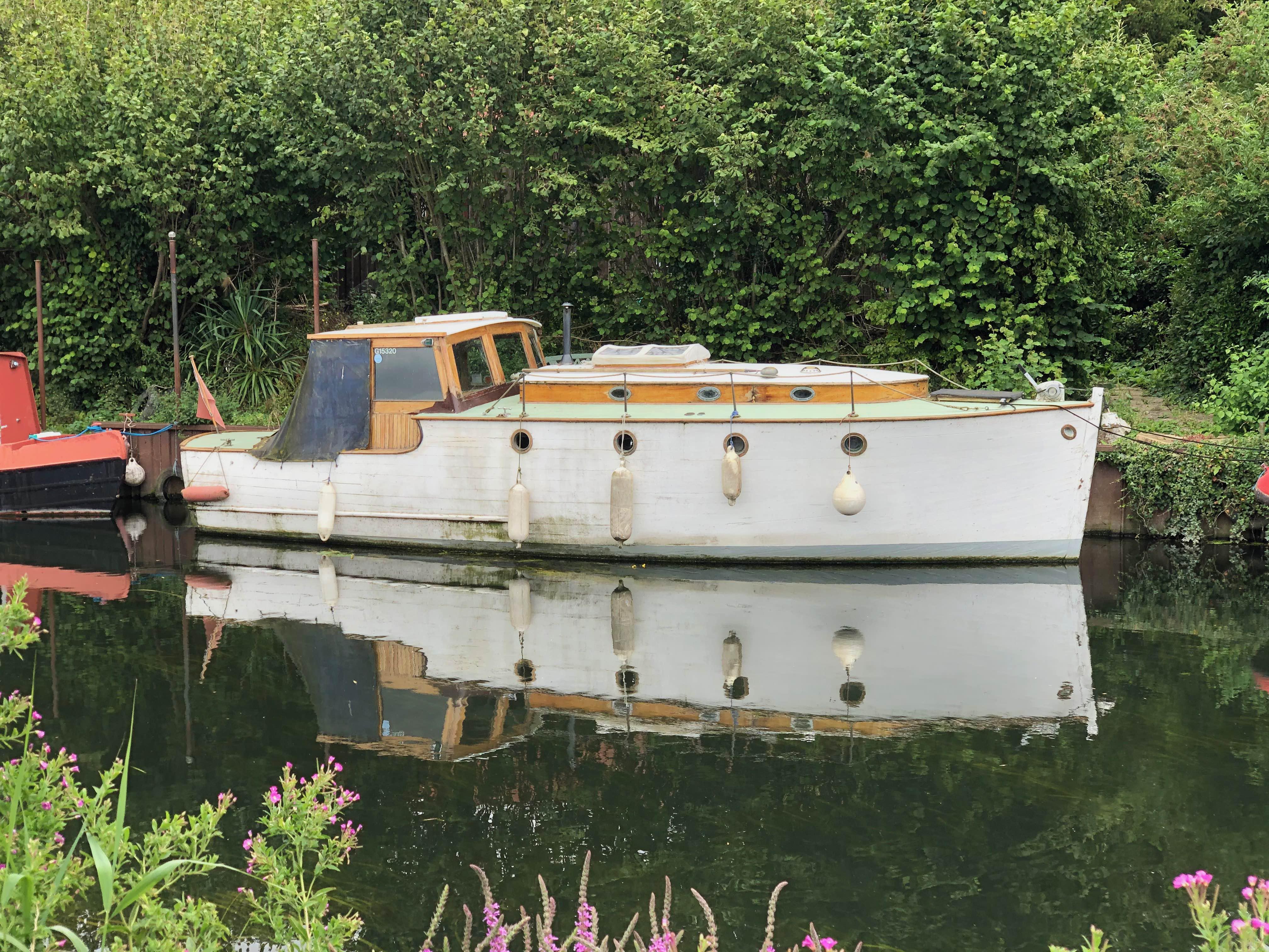 UK river boat identification pls. | Scrolller