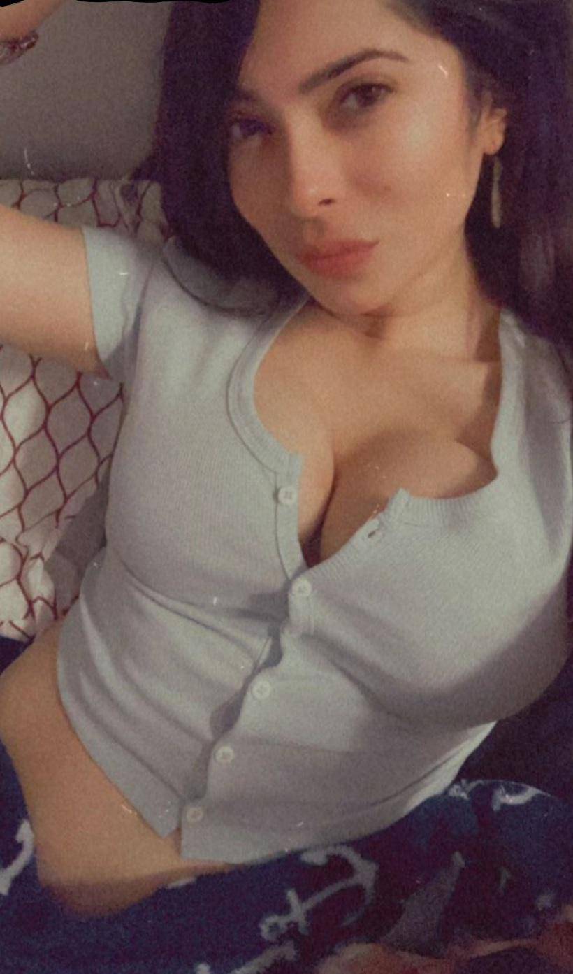 Unbuttoned top | Scrolller