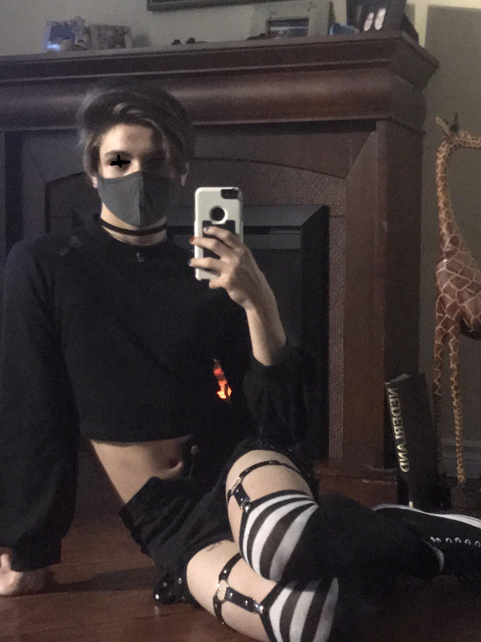 Undeniably a great pose | Scrolller