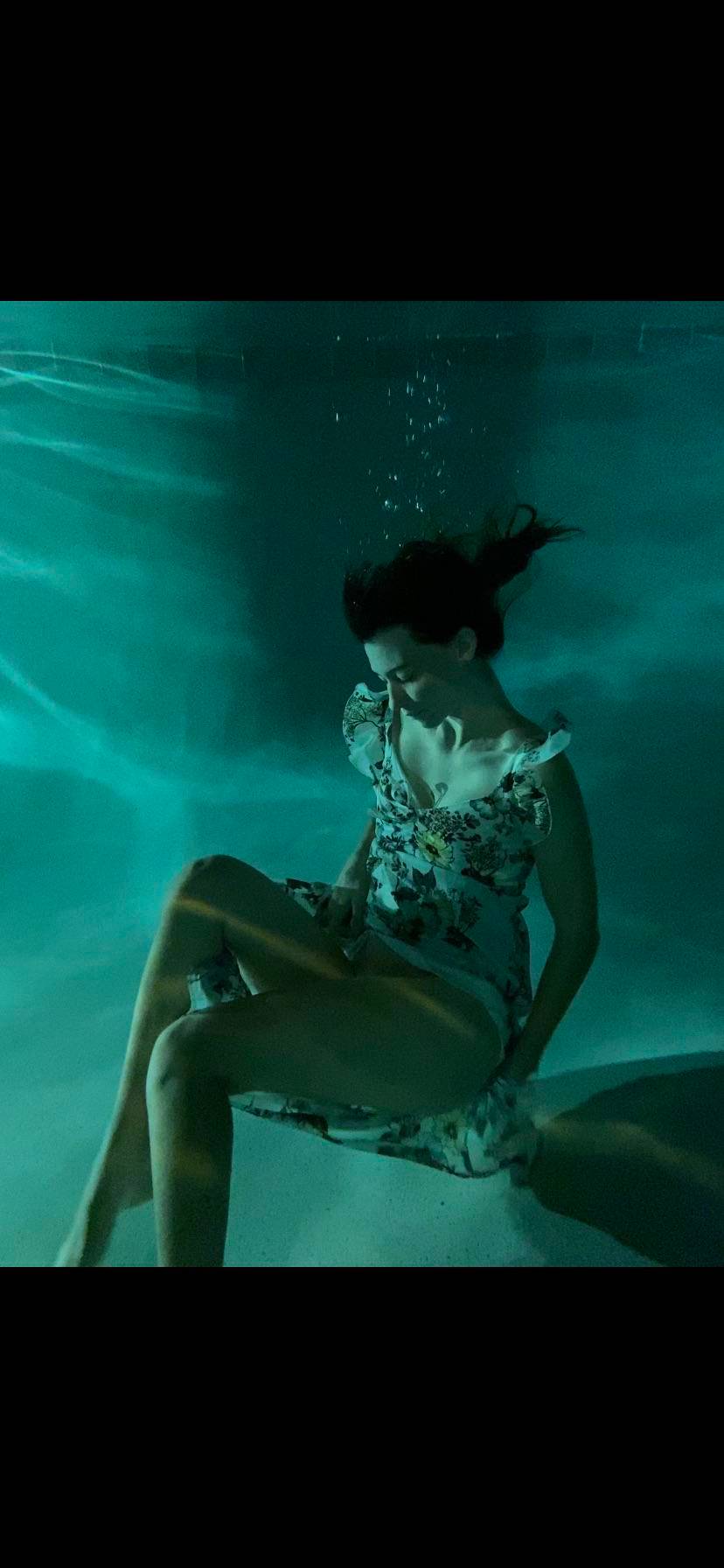 Underwater shoot 🐳 | Scrolller
