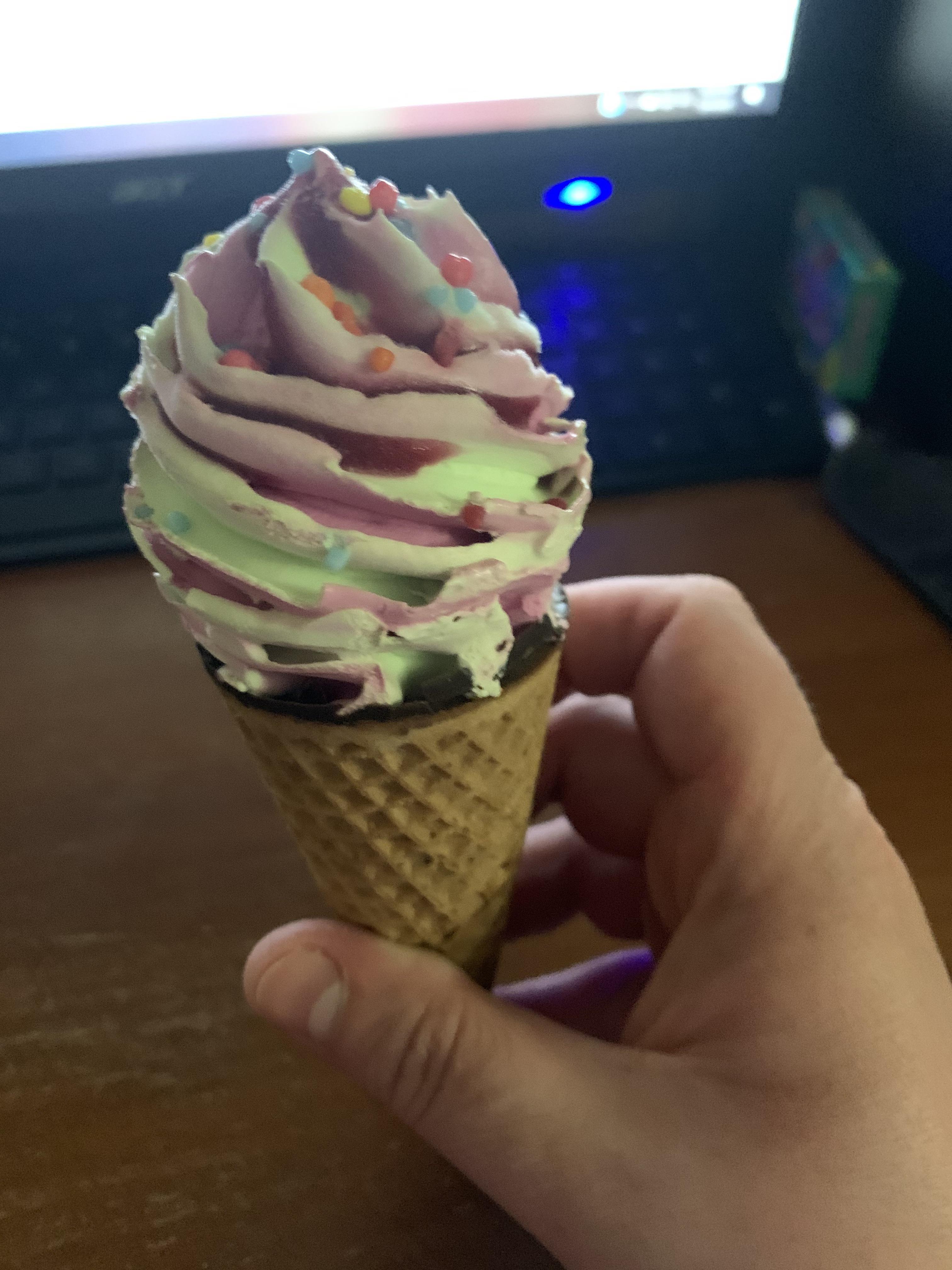 Unicorn cones! Raspberry and vanilla, so good | Scrolller