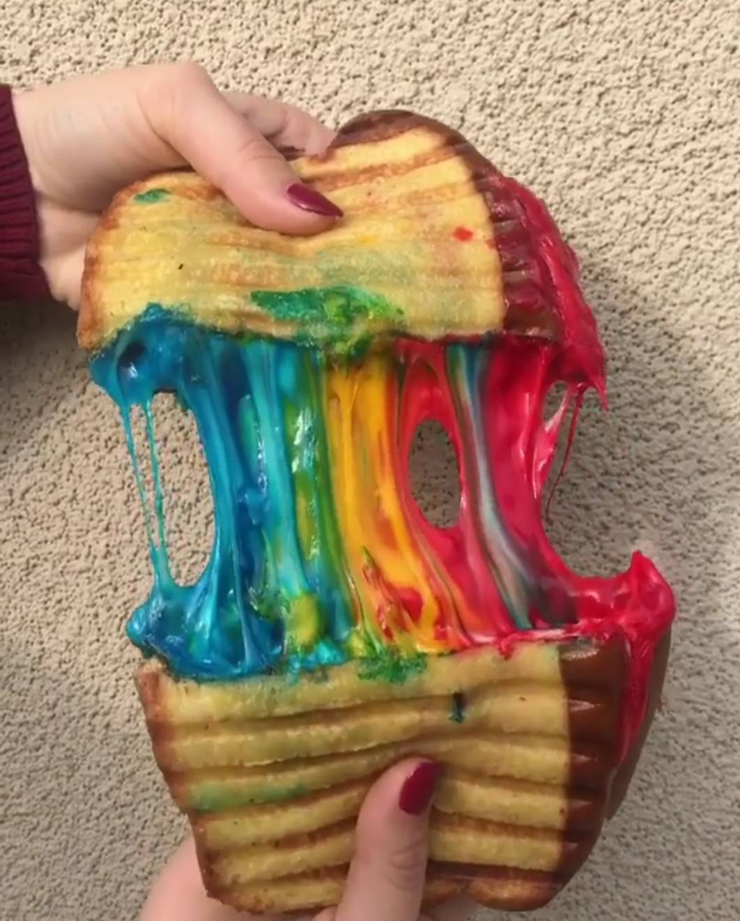 Unicorn Grilled Cheese | Scrolller